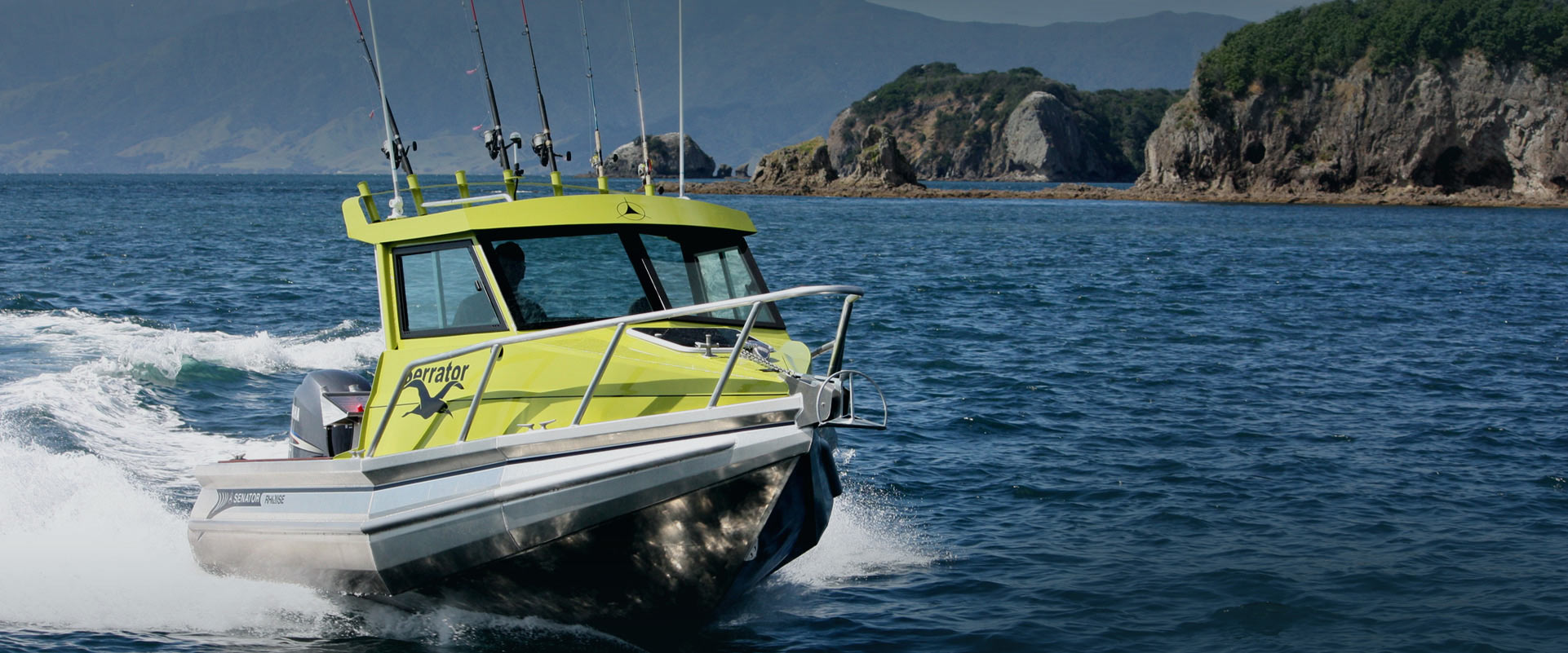 Senator Boats | Pontoon & Typhoon Series Boat Builders